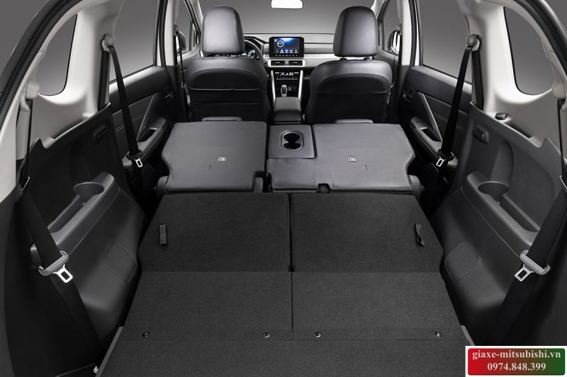 Giá xe Mitsubishi Xpander 2024 giảm đến 100% thuế T11/2024