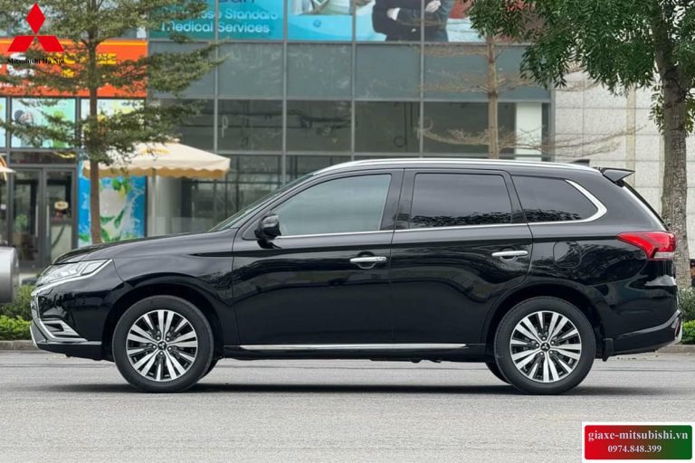 XE MITSUBISHI OUTLANDER 2024 T9/2025 GIÁ CỰC TỐT