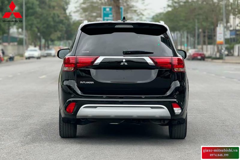 XE MITSUBISHI OUTLANDER 2024 T9/2025 GIÁ CỰC TỐT