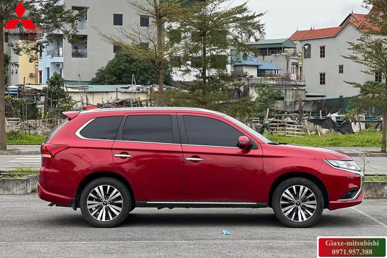 MITSUBISHI OUTLANDER 2024 CVT | GIÁ BÁN VÀ THÔNG SỐ