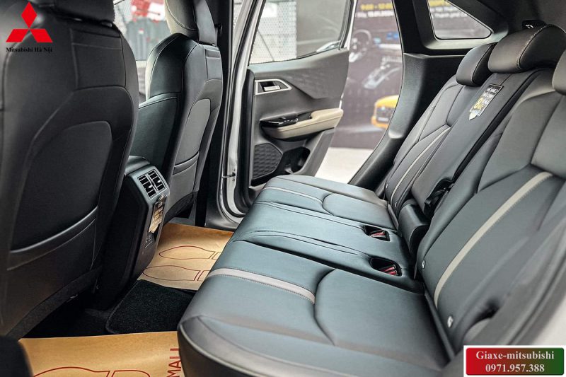 MITSUBISHI XFORCE PREMIUM 2025 - GIÁ XE MITSUBISHI