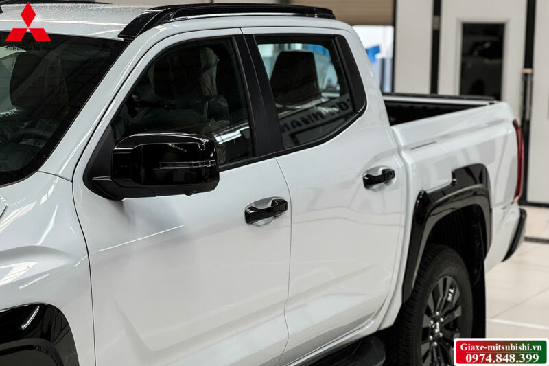 BÁN TẢI MITSUBISHI TRITON 2WD AT PREMIUM 2026